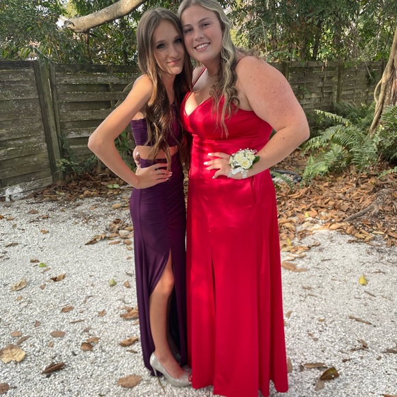 Dresses | Selling My Prom Dress | Poshmark